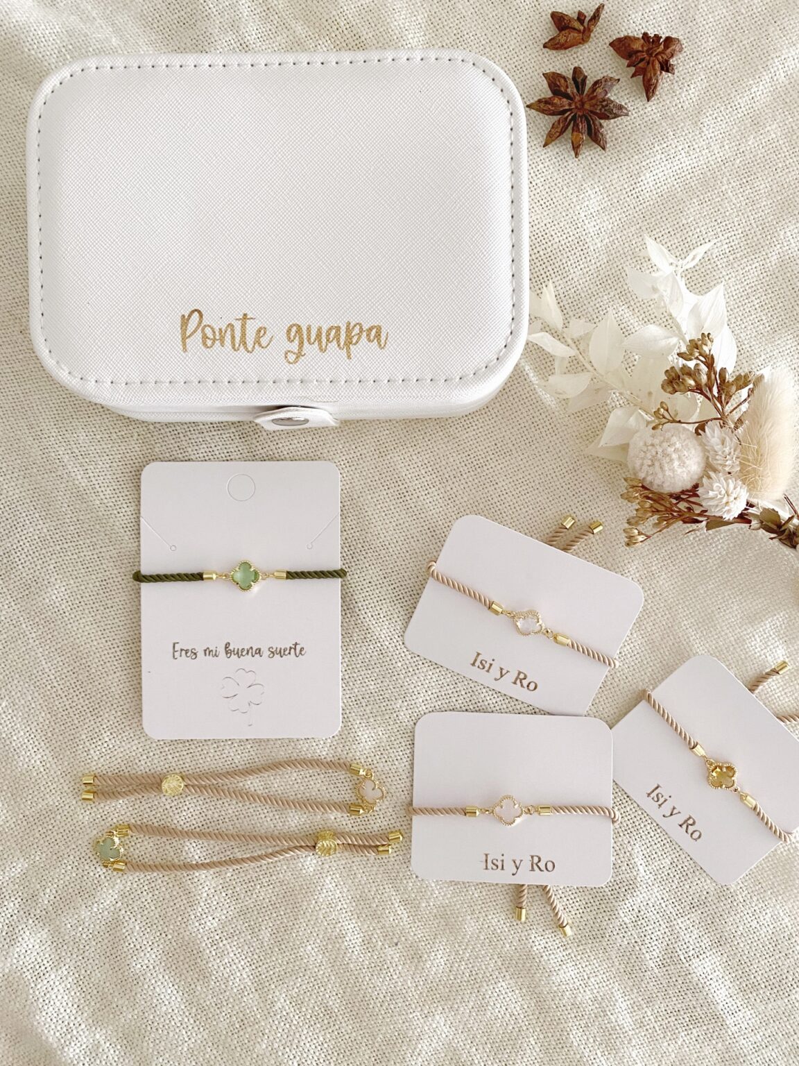 Joyero personalizado de viaje. - Isi y Ro | Regalos personalizados ...