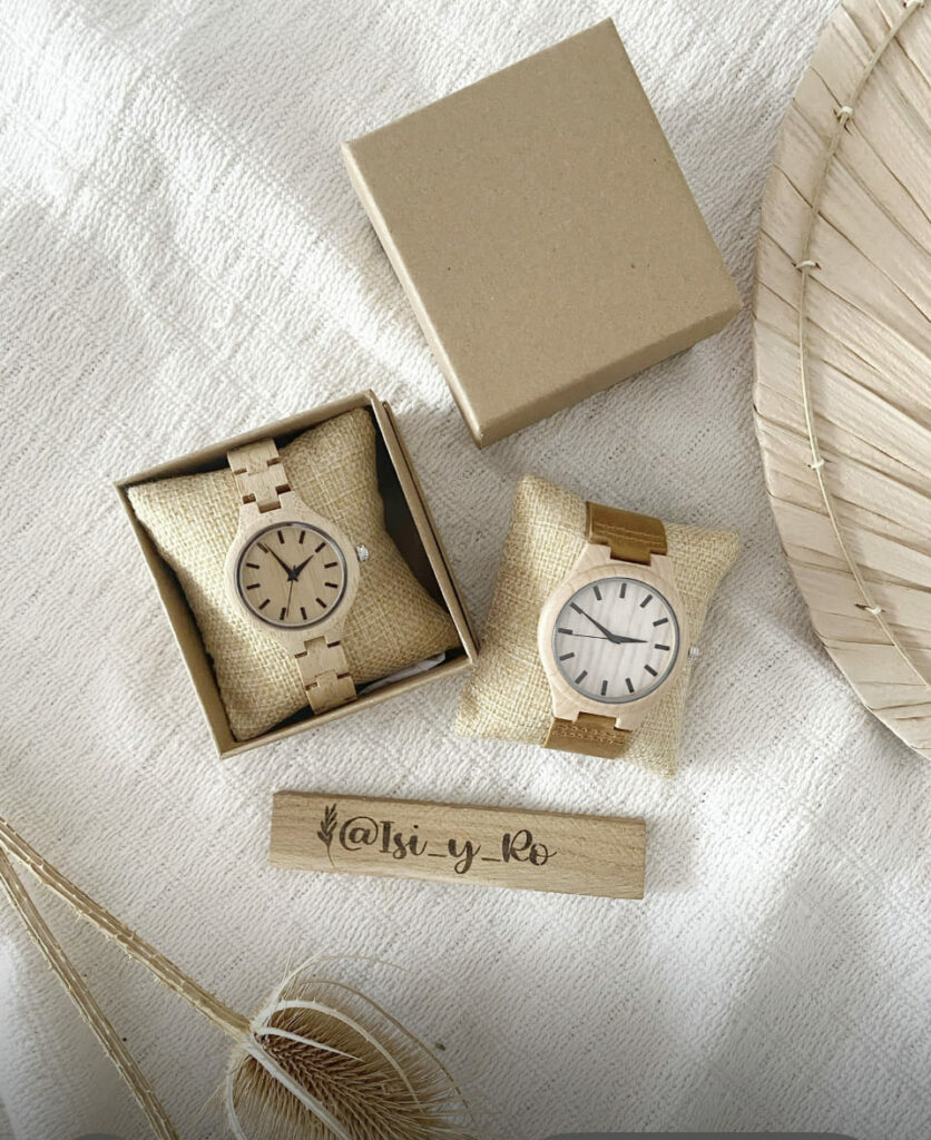 Reloj personalizado "Wood" - Isi y Ro | Regalos personalizados ...
